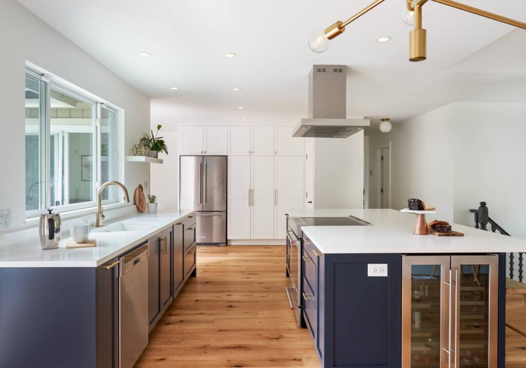 Island Dreams: Incorporating a Statement Kitchen Island in Your Next ...